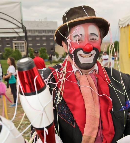 Sleepy The Clown – RED BARN CONCERT